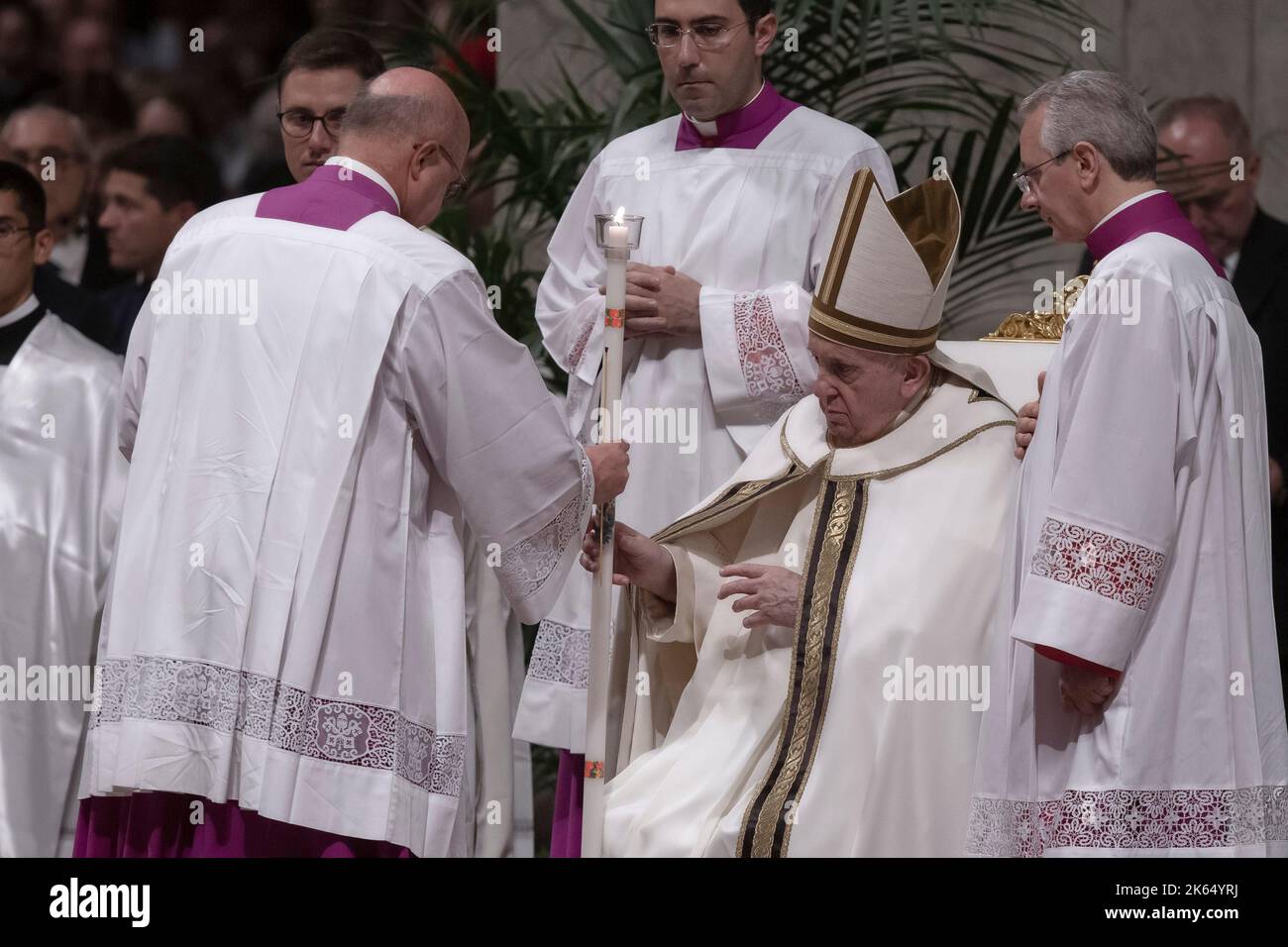 Vatican City, Vatican. 11th Oct, 2022. Pope Francis celebrates a mass ...