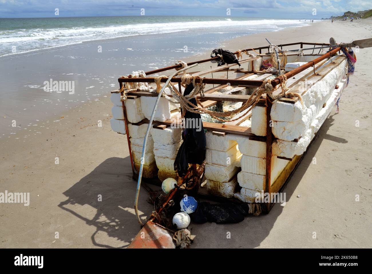 Cuba rafts illegal immigrants atlantic ocean satellite beach hi-res ...