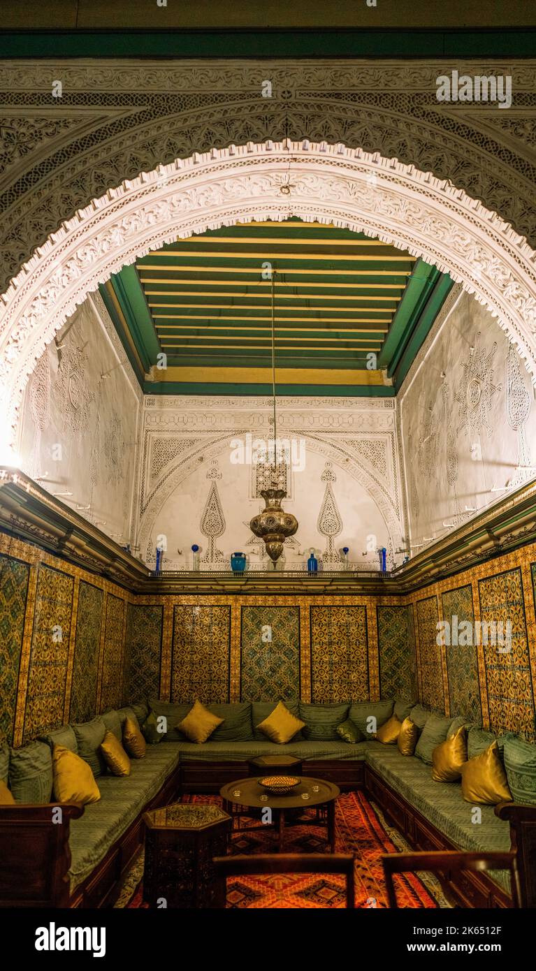 Traditional guesthouse hi-res stock photography and images - Alamy