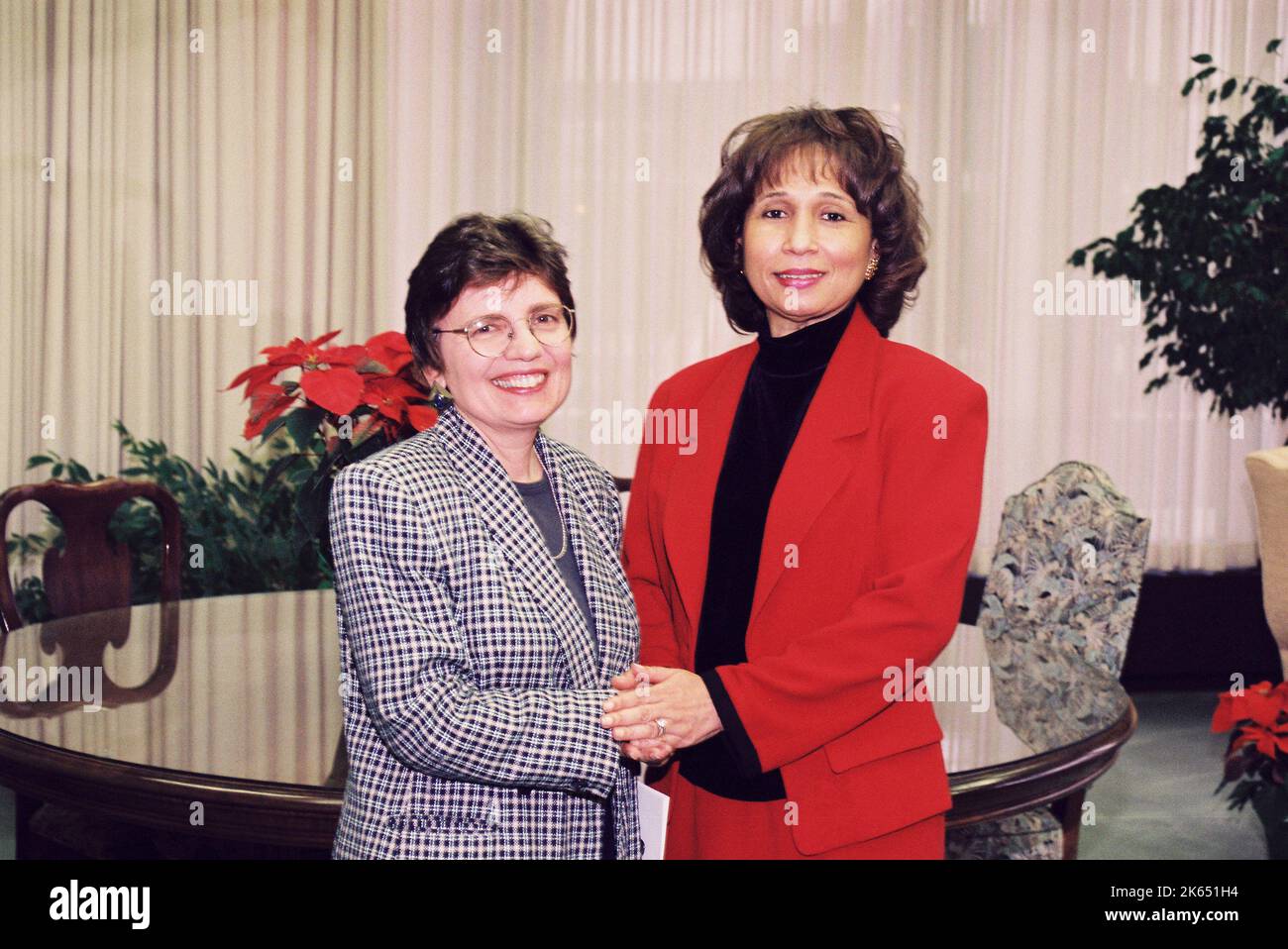 Office of the Secretary - Secretary Alexis Herman with Executive ...