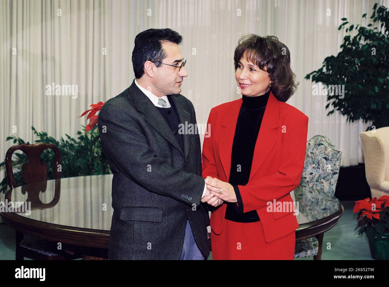 Office of the Secretary - Secretary Alexis Herman with Executive ...