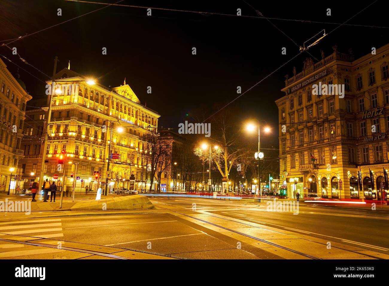 Ringstrasse buildings hi-res stock photography and images - Alamy