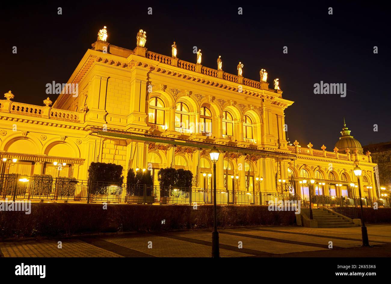 City park kursalon vienna austria hi-res stock photography and images ...