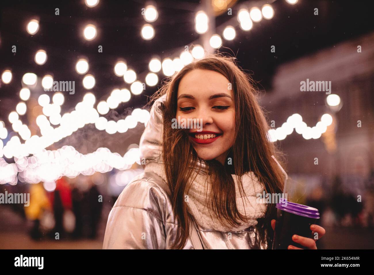 Female night street hi-res stock photography and images - Alamy