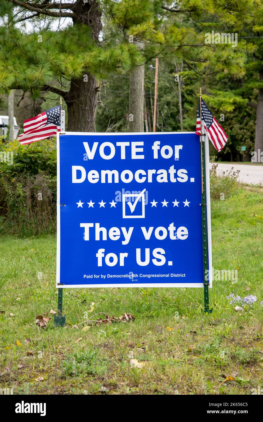 Sturgeon Bay, Wisconsin. Vote for democrats election sign Stock Photo ...