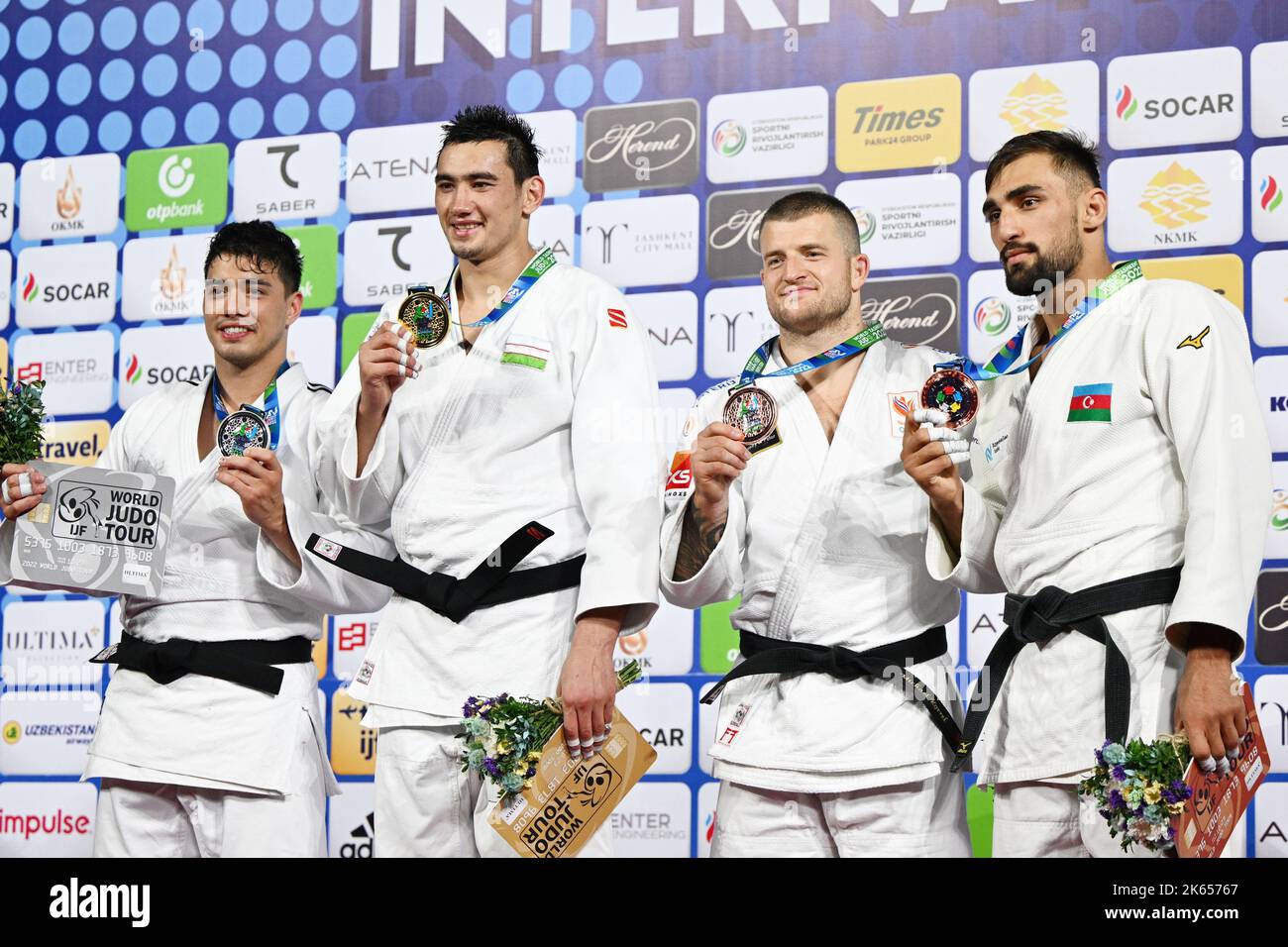 Tashkent, Uzbekistan. Credit: MATSUO. 11th Oct, 2022. (L-R) Kyle Reyes ...