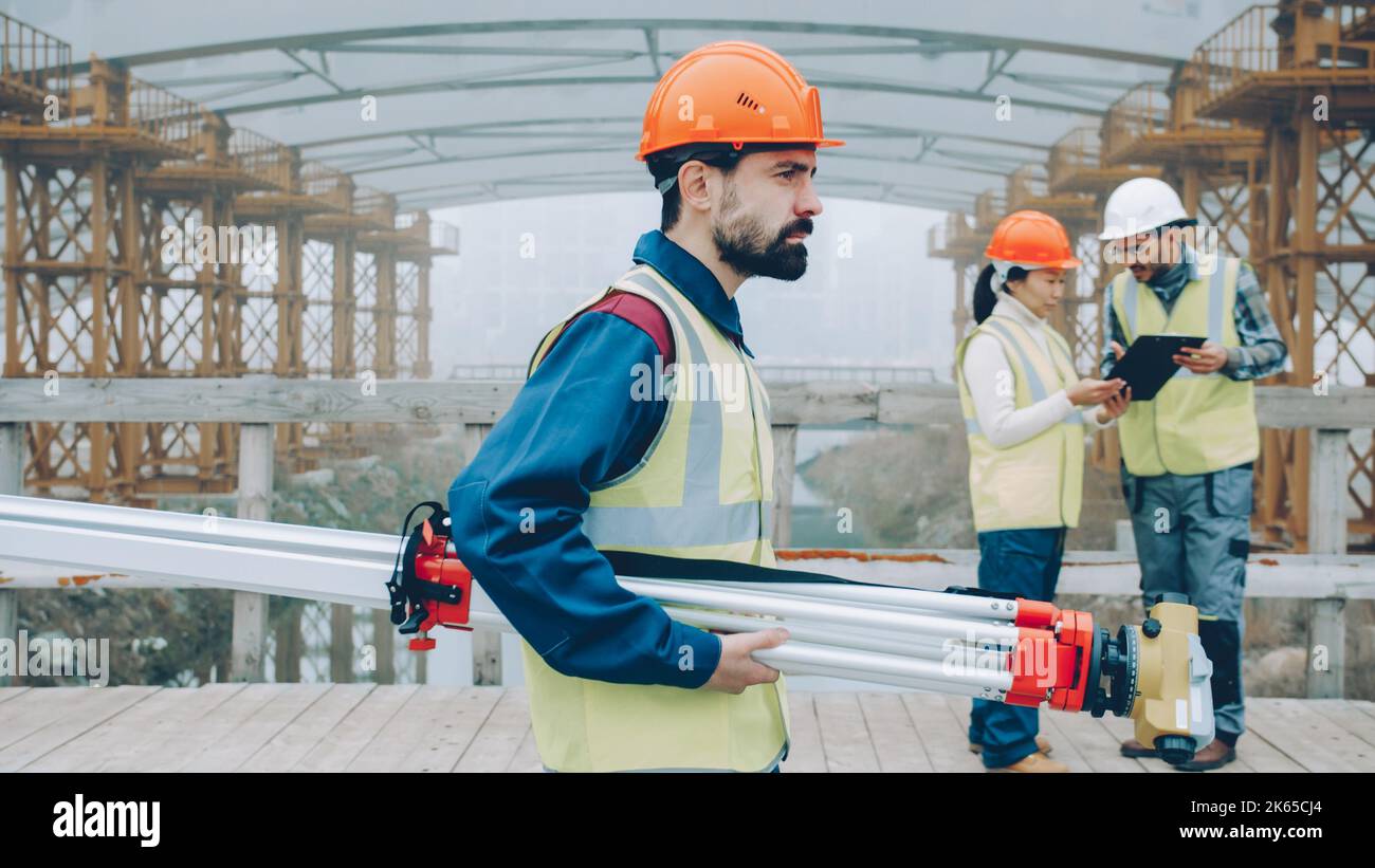 Portrait professional in construction uniform hi-res stock photography ...