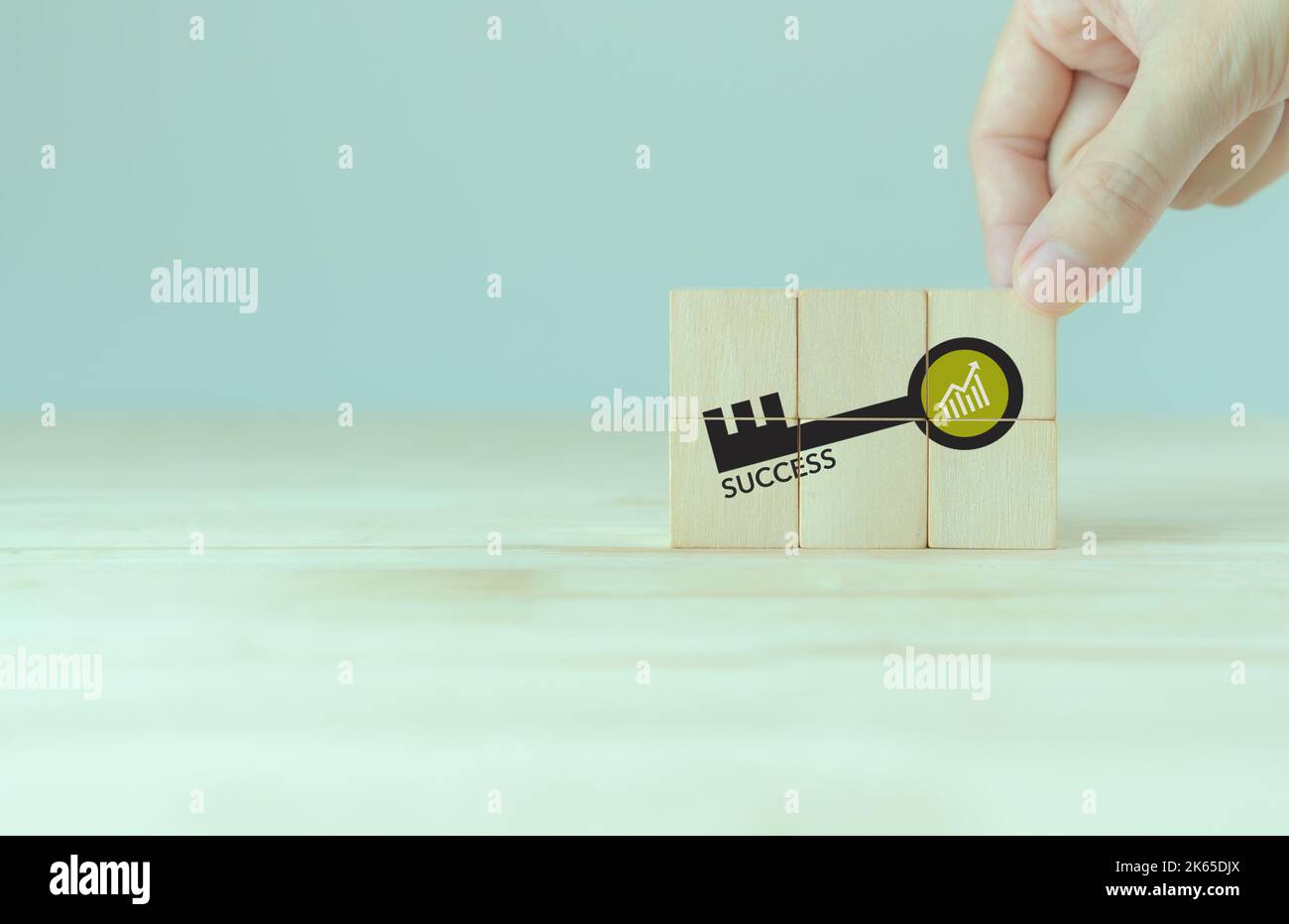 Key to success concept. Business strategy and solution for process ...