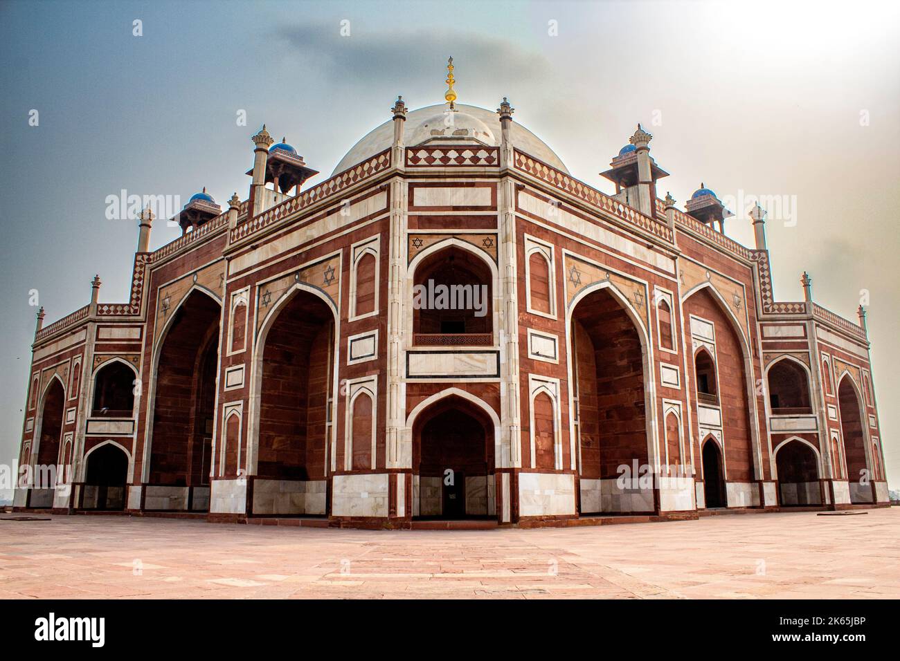 A low-angle shot of the Humayun's Tomb located in the heart of New ...
