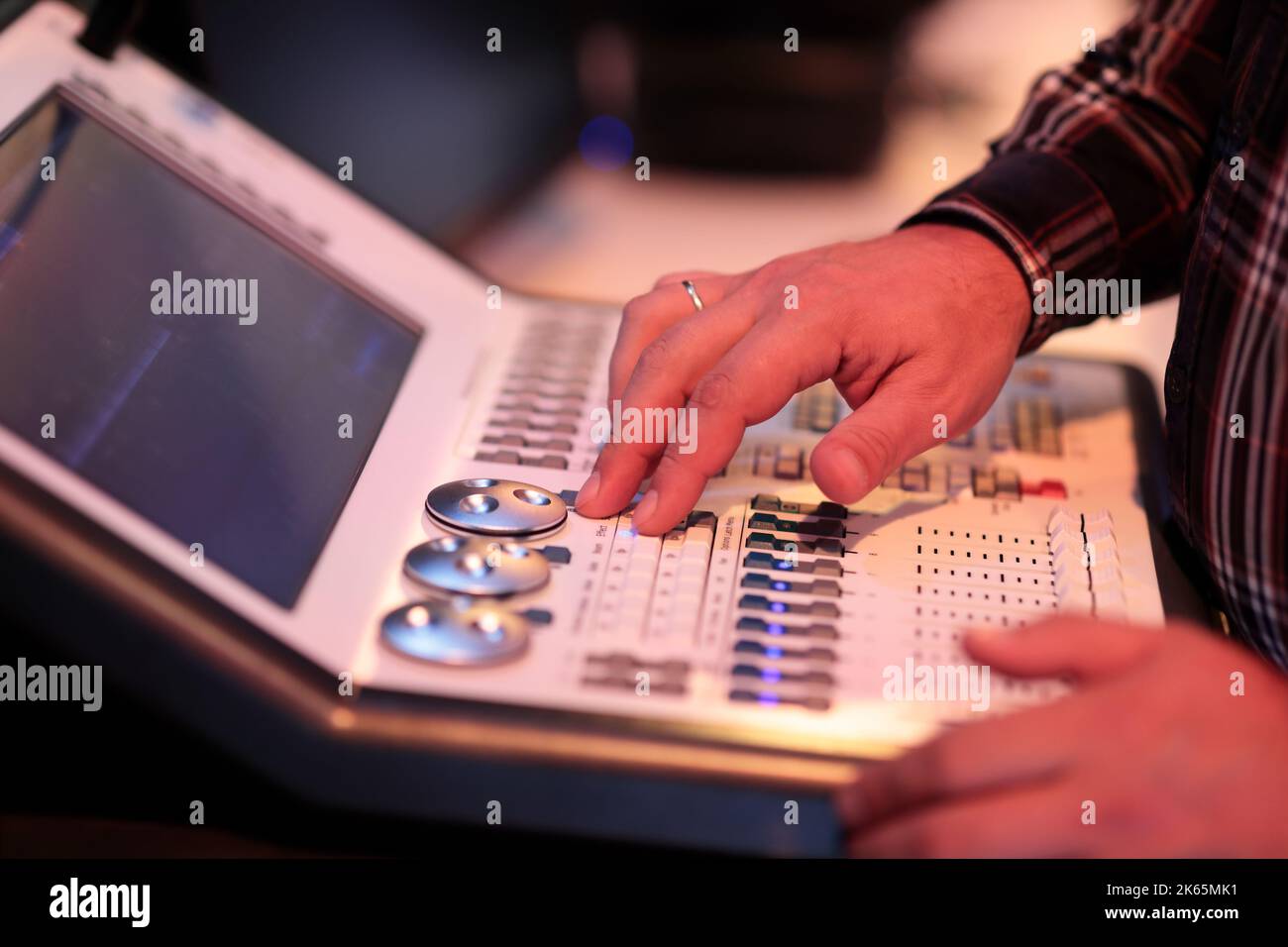 Spotlight operator hi-res stock photography and images - Alamy