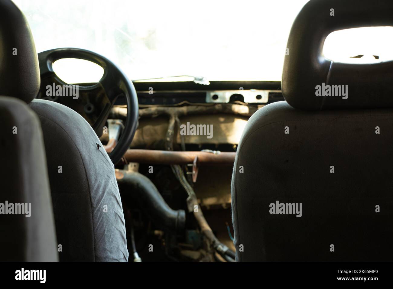 Junkyard interior hi-res stock photography and images - Alamy