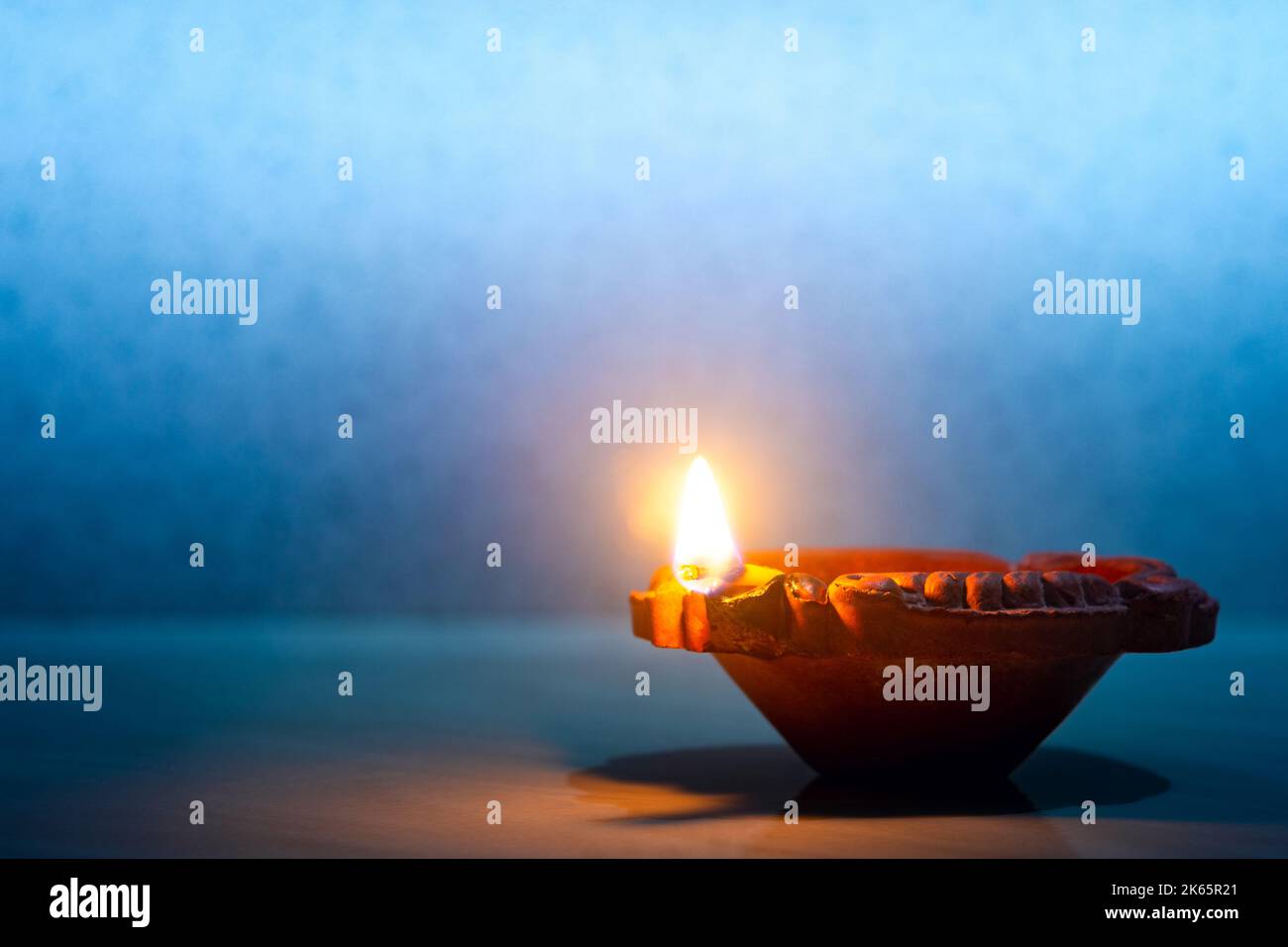Beautiful diwali diya oil lamp hi-res stock photography and images - Alamy