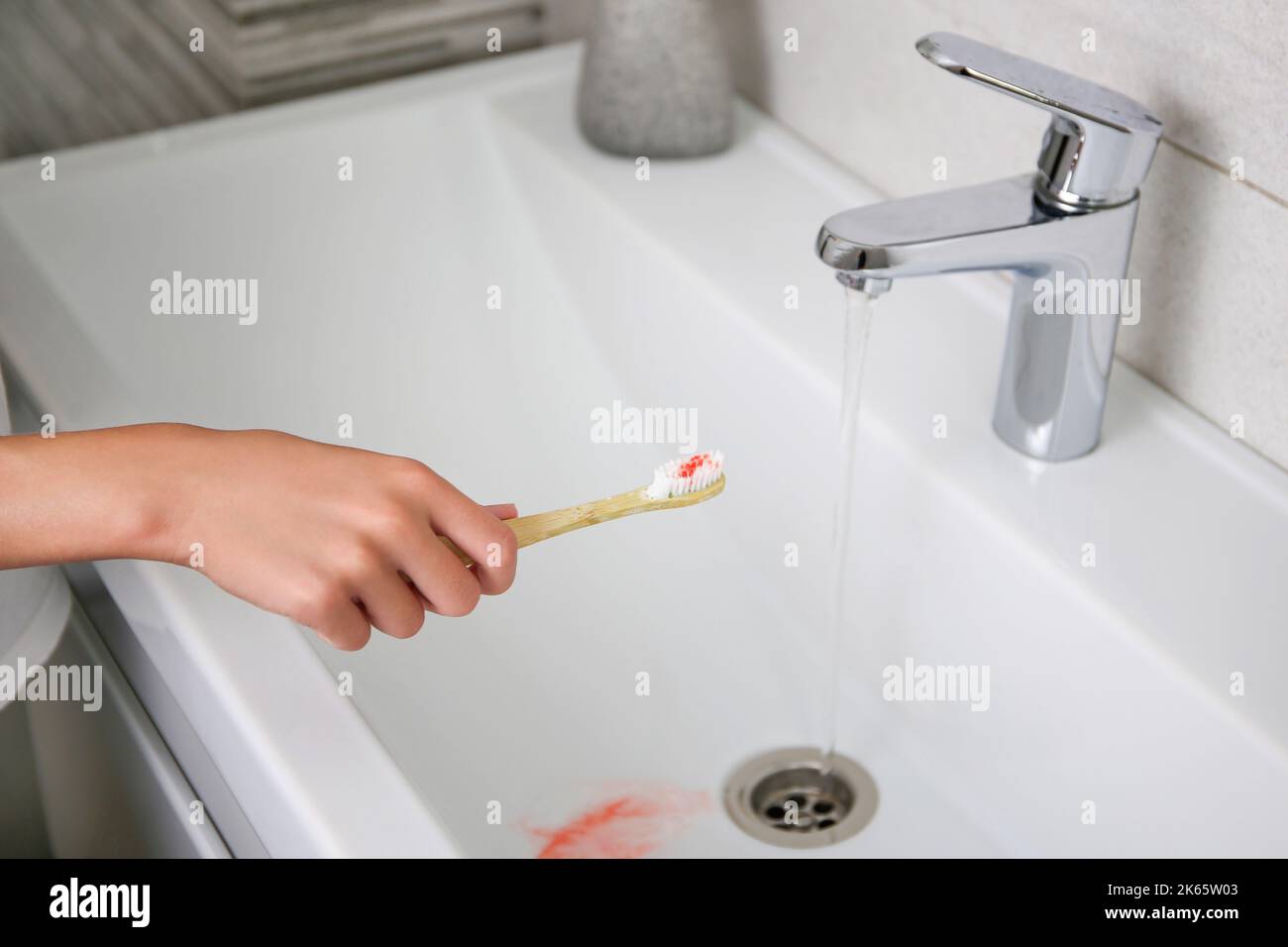 Blood sink hi-res stock photography and images - Alamy