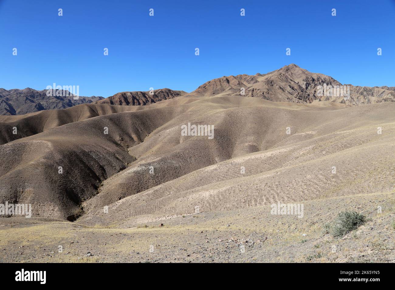 Kalmak Ashuu Pass, Song Kul, Terskey Ala-Too range, Tien Shan mountains ...