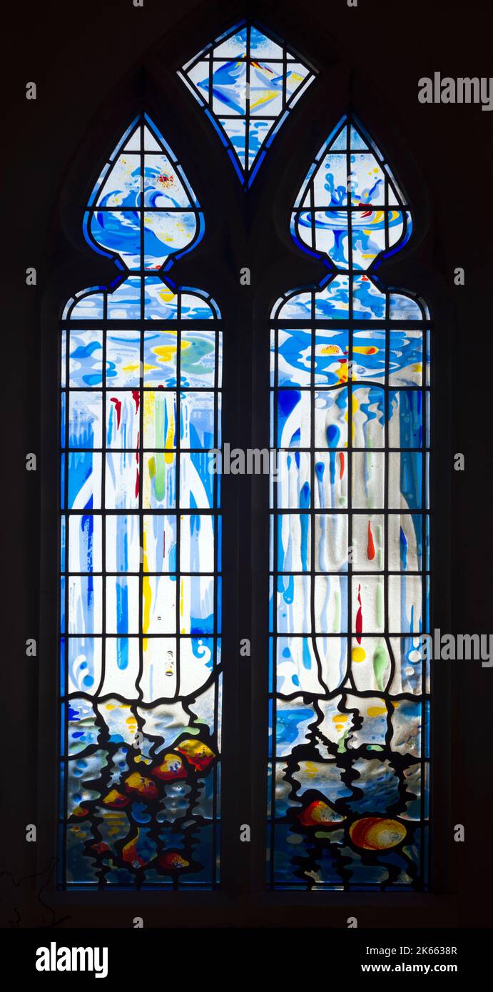 Modern stained glass in St. Nicholas Church, Radford Semele ...