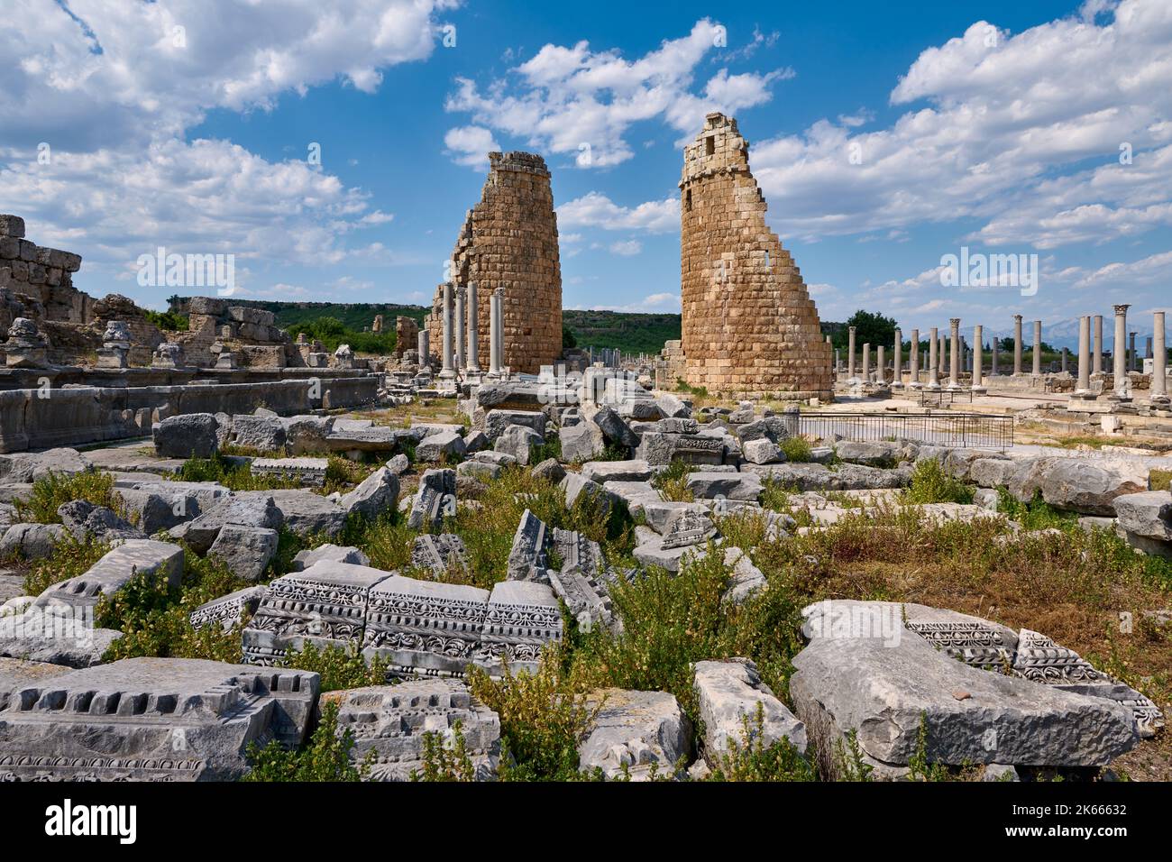Hellenistic Gate of Perge, ruins of the Roman city of Perge, Antalya ...