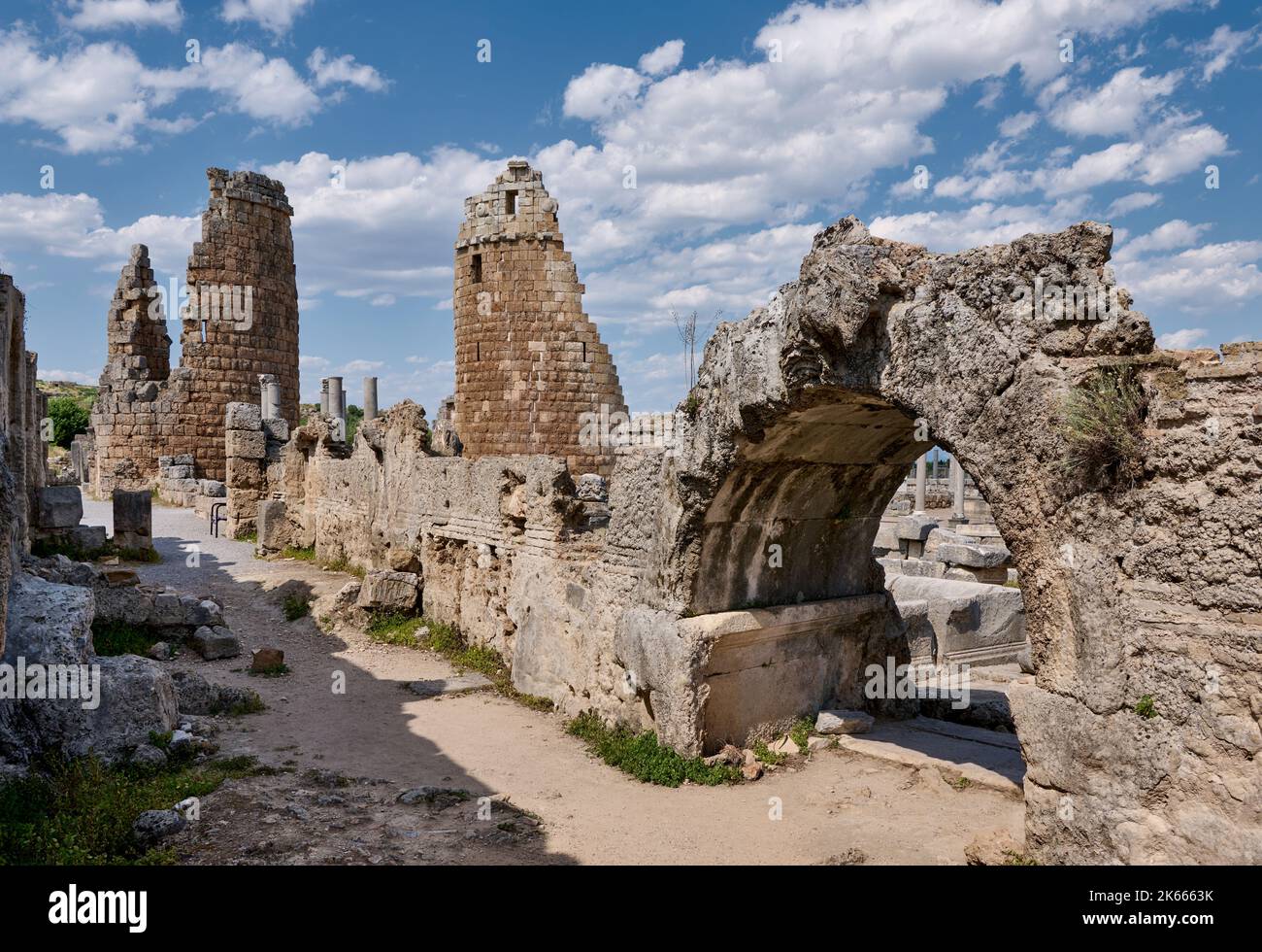 Hellenistic Gate of Perge, ruins of the Roman city of Perge, Antalya ...