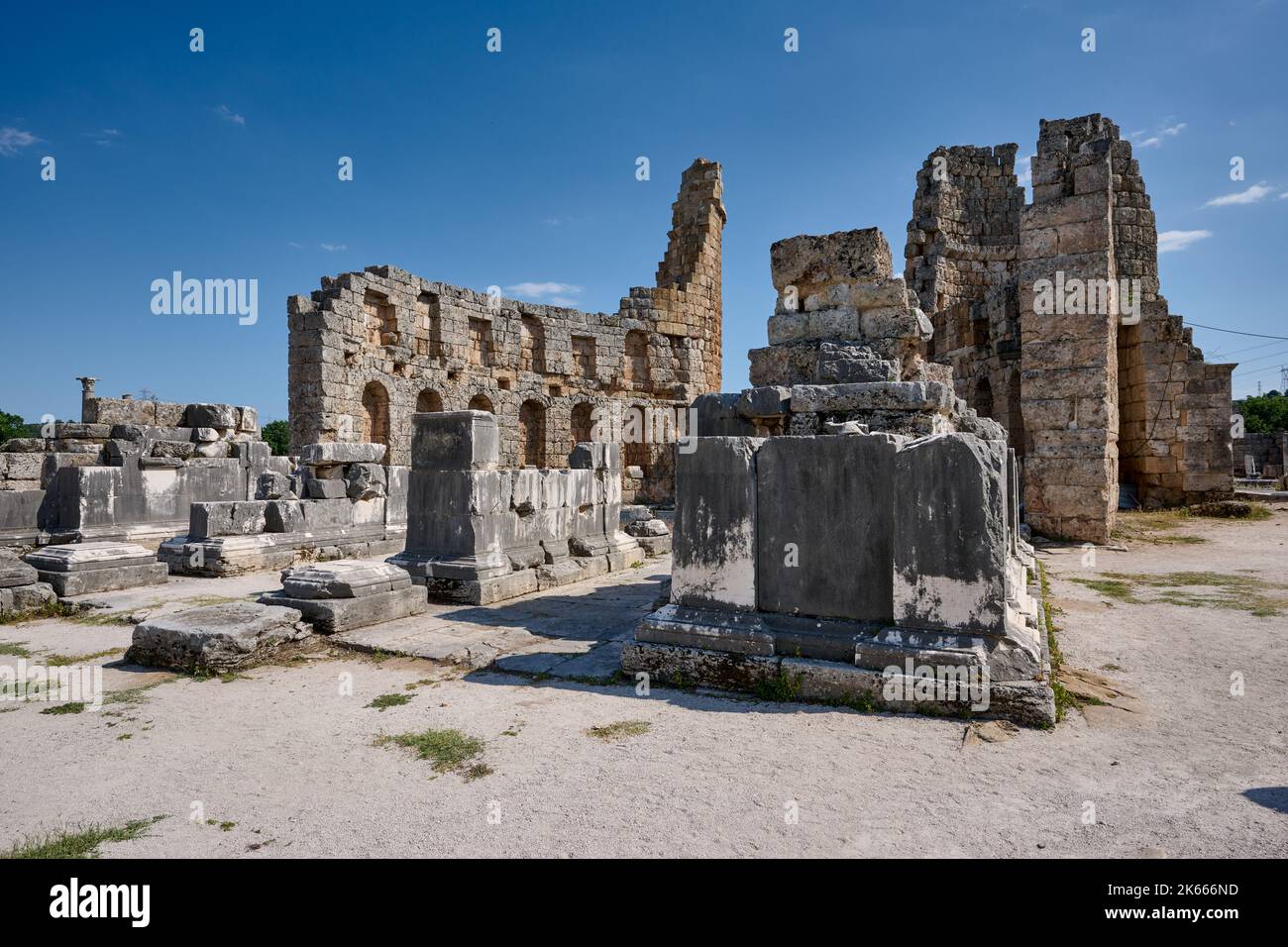 Hellenistic Gate of Perge, ruins of the Roman city of Perge, Antalya ...