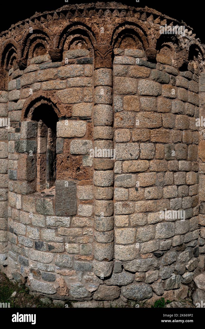 Medieval craftsmen used volcanic pumice stone to sculpt the simple ...