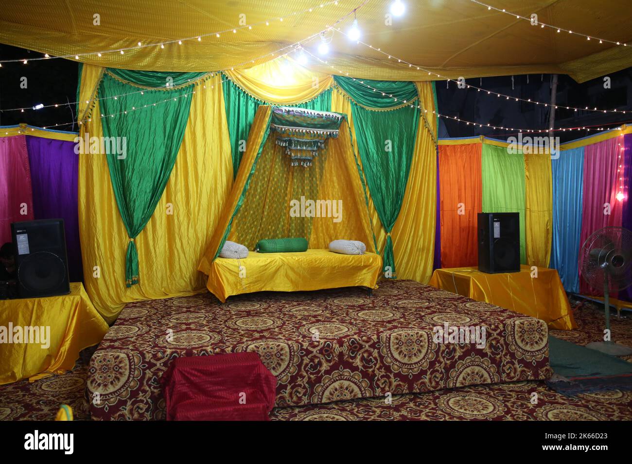 Traditional Mayoon ceremony at colourfully decorated venue in Karachi ...