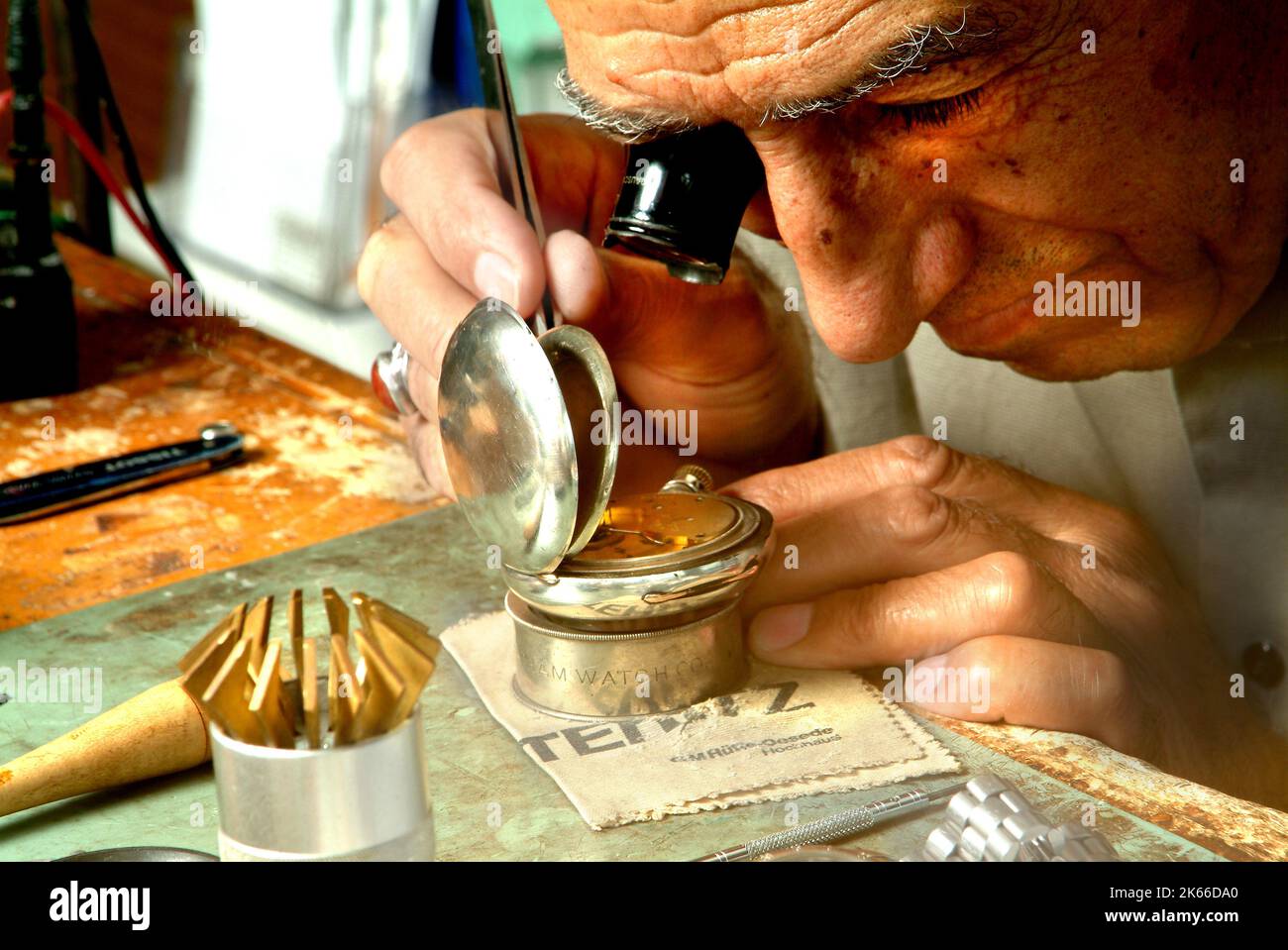 Operational precision hi-res stock photography and images - Alamy