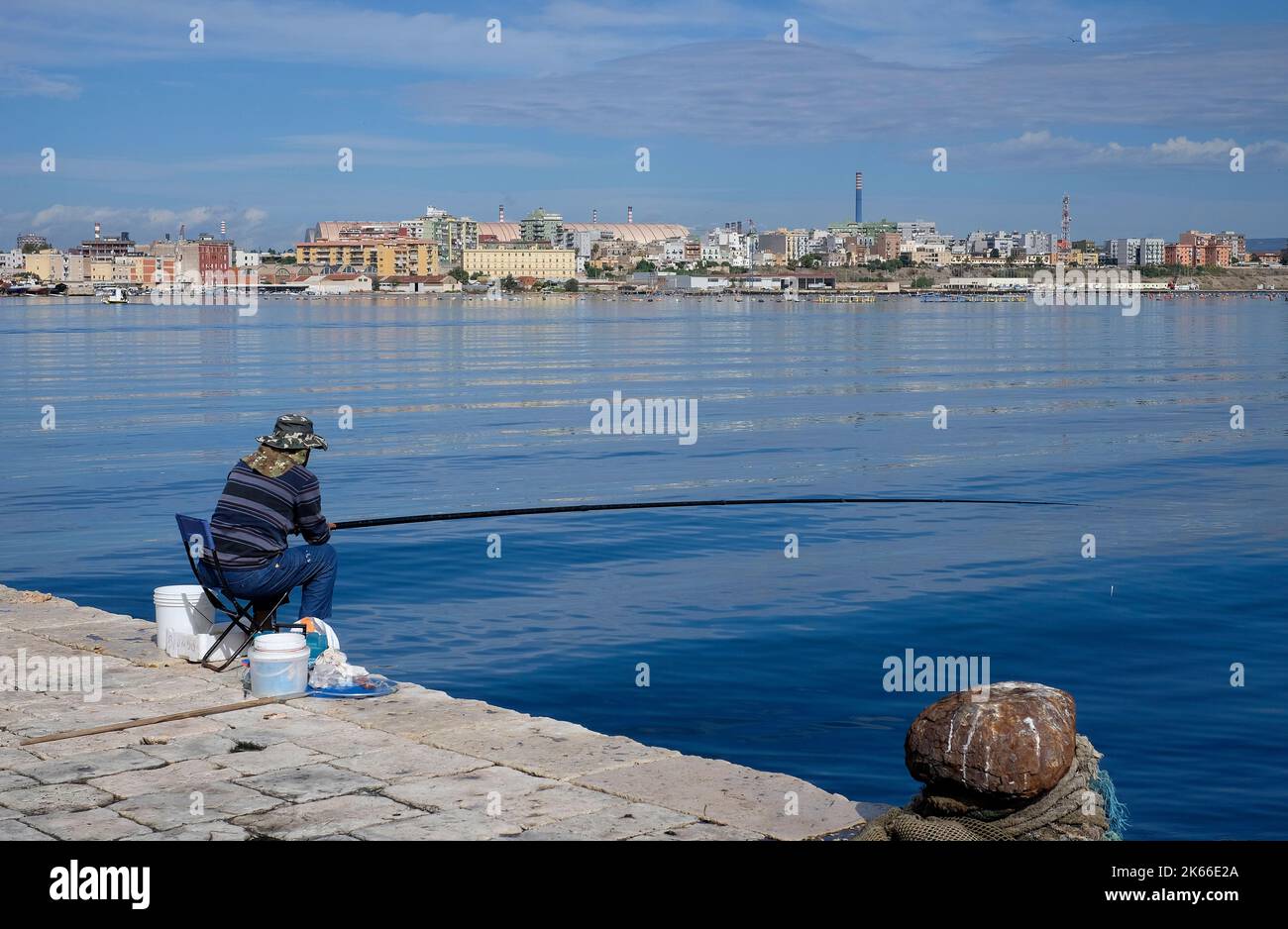 Taranto harbour hi-res stock photography and images - Alamy