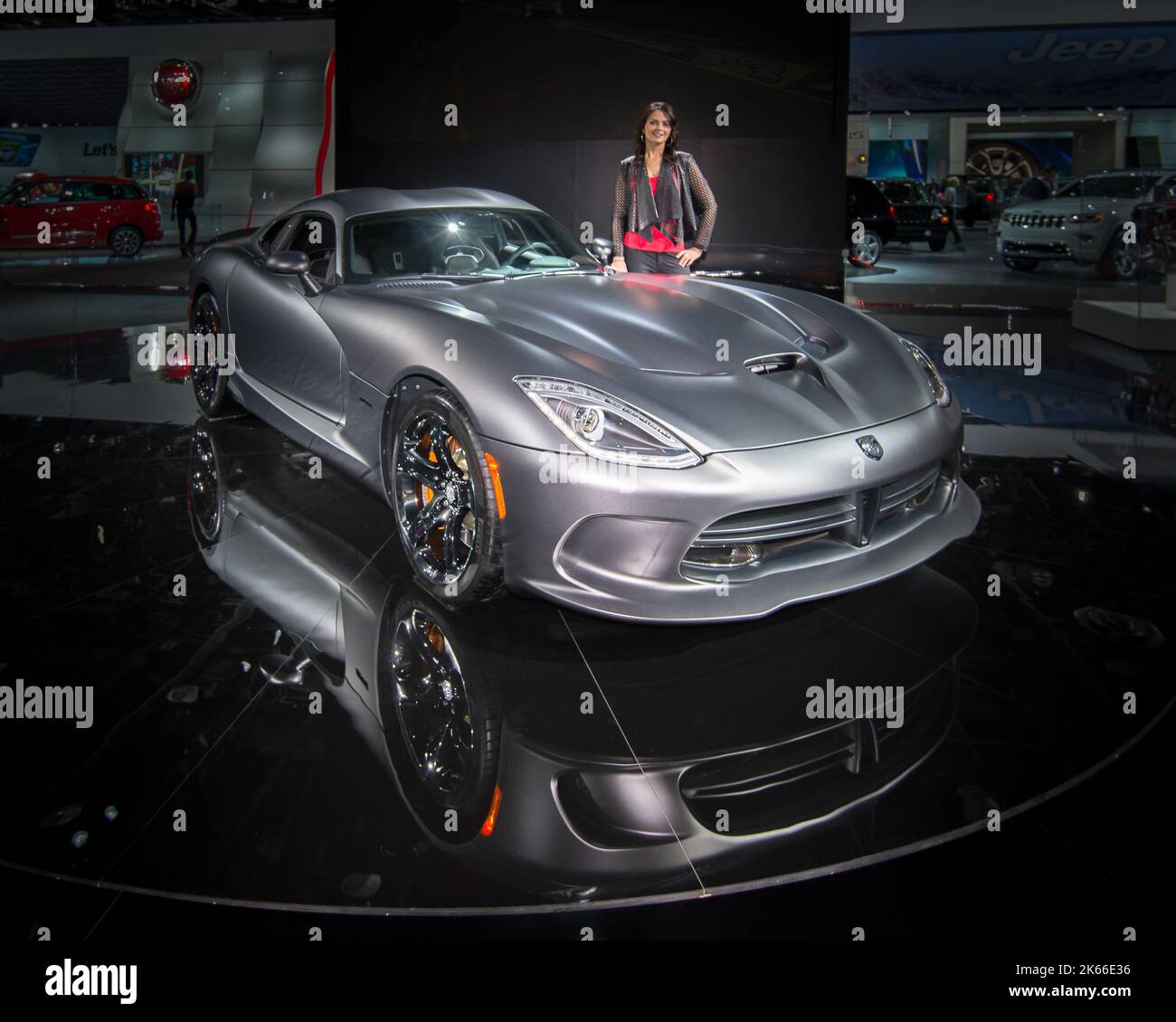 DETROIT, MI/USA - JANUARY 13: A 2014 SRT (Dodge) Viper car at the North ...