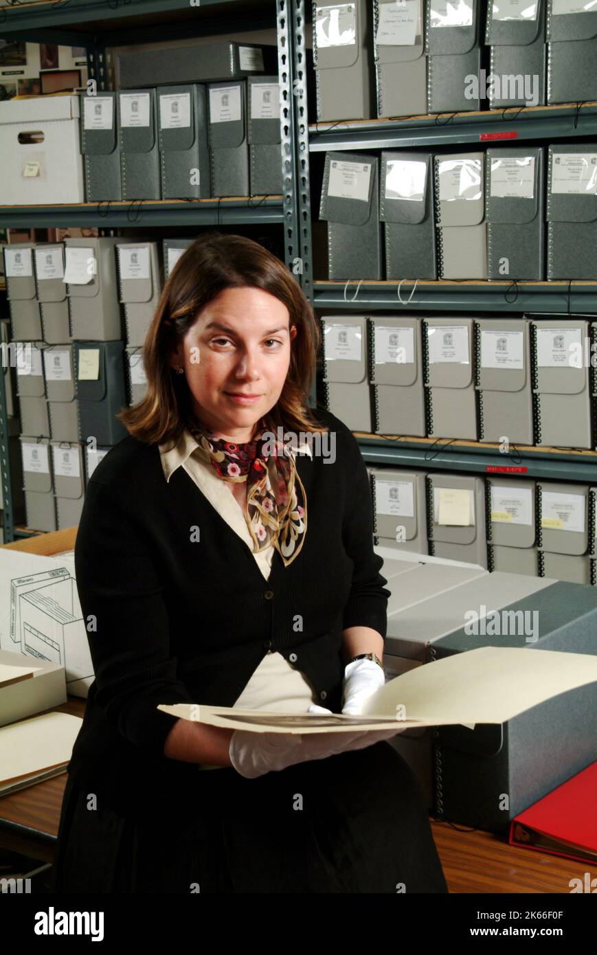 Archivist museum hi-res stock photography and images - Alamy