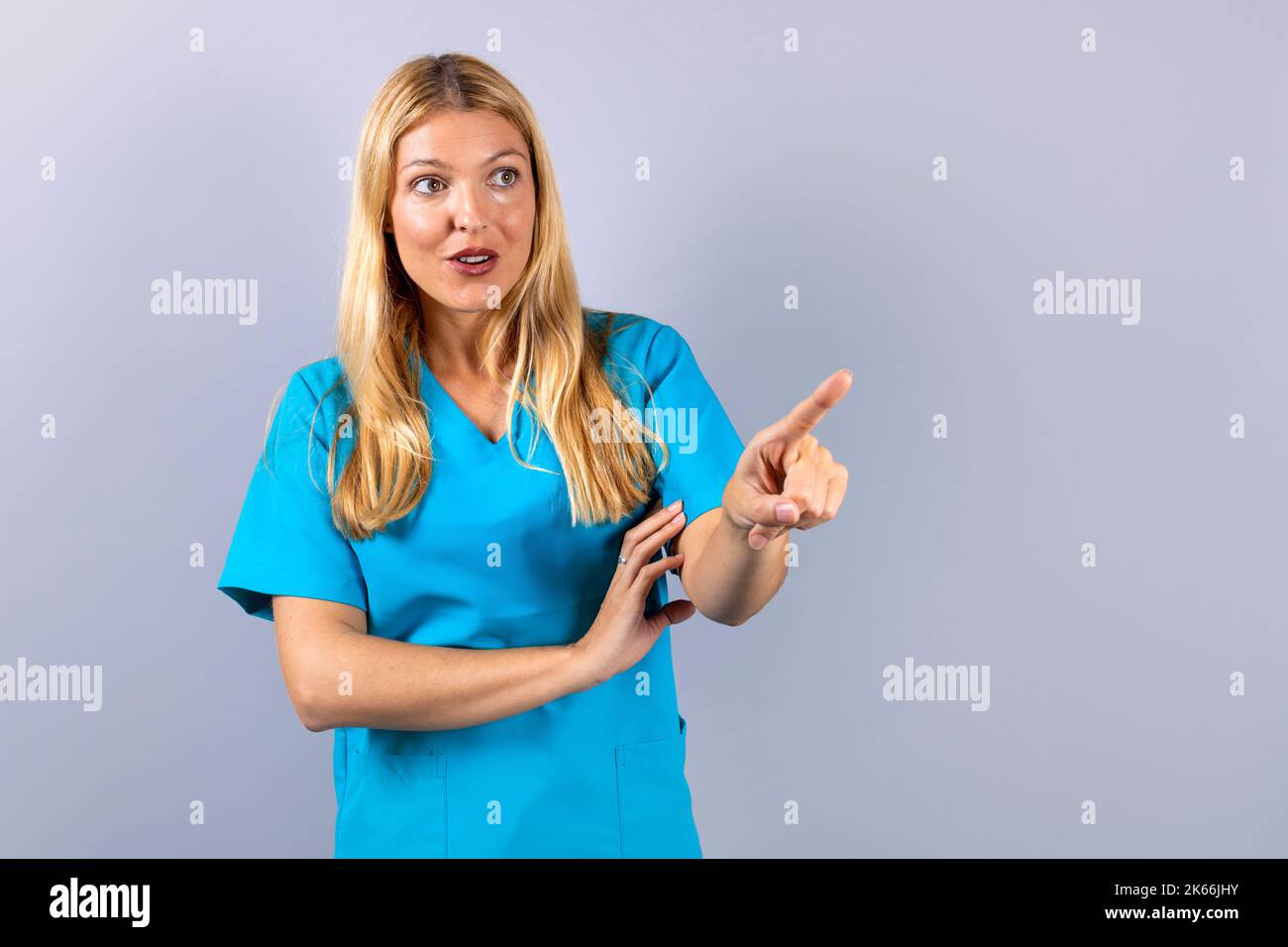 Doctor pointing finger hi-res stock photography and images - Alamy