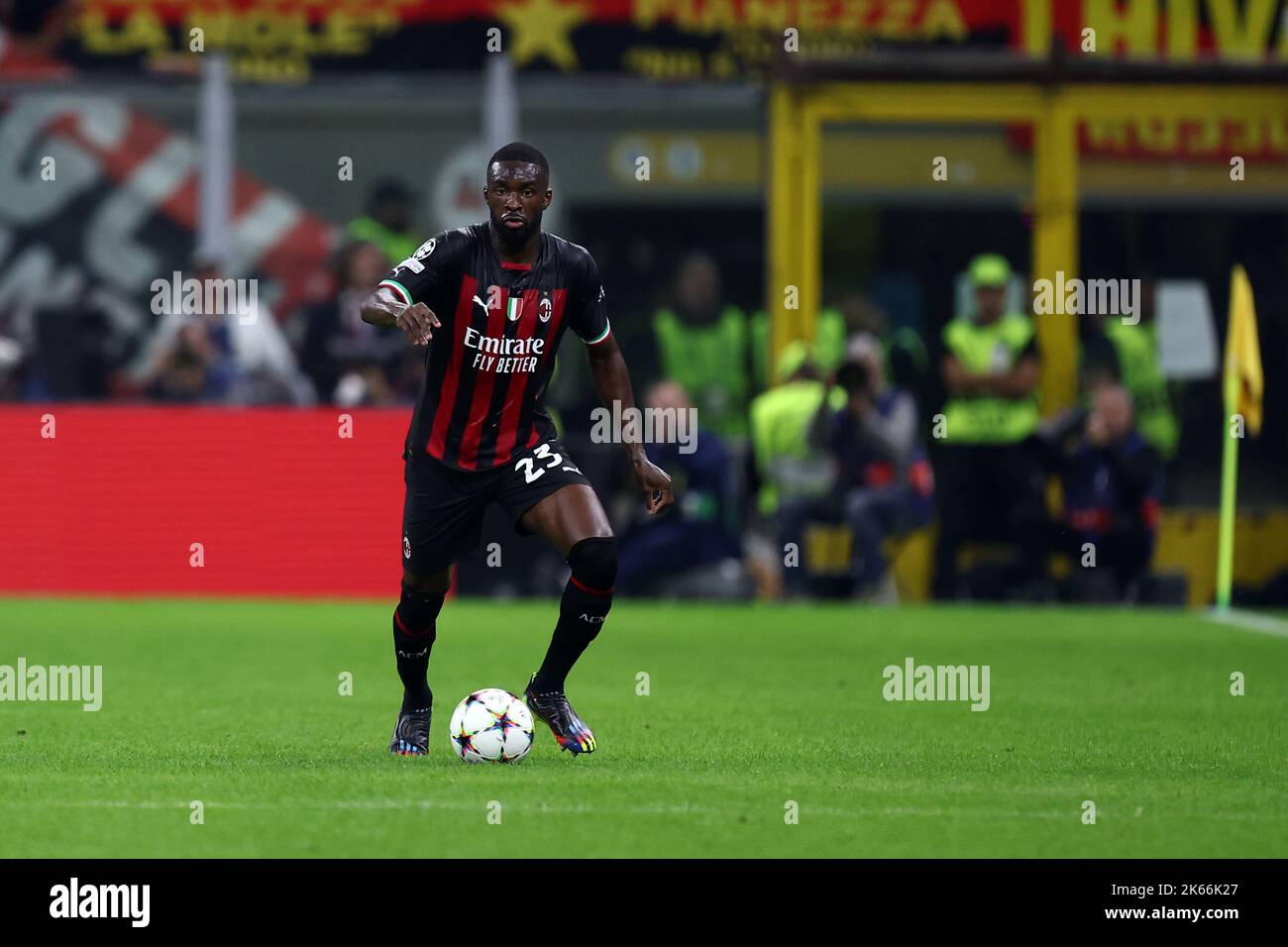 Fikayo tomori of chelsea fc hi-res stock photography and images - Alamy