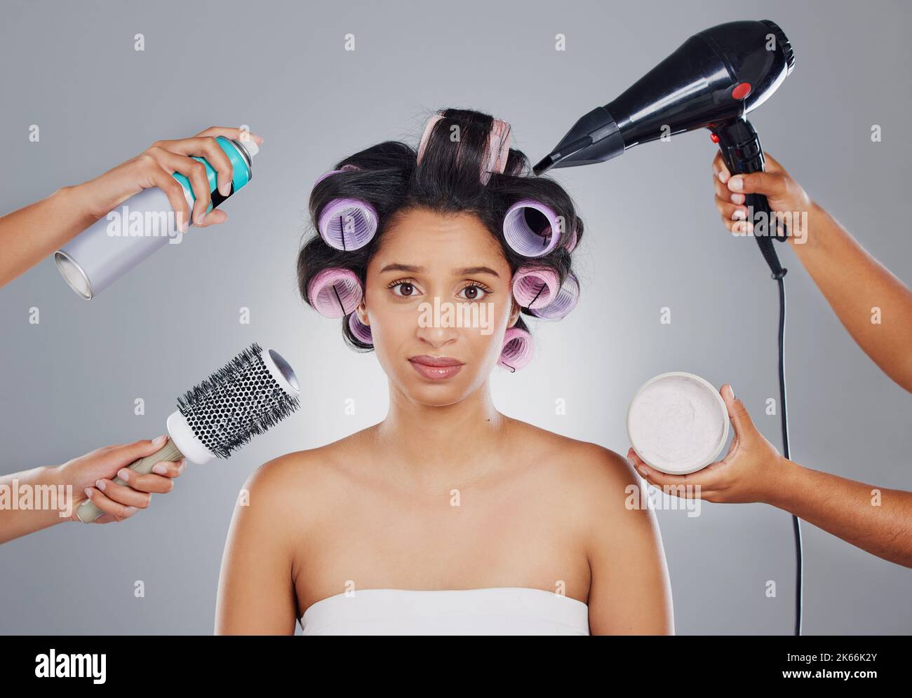 Woman looking overwhelmed hi-res stock photography and images - Alamy