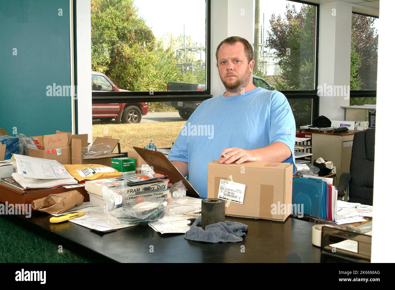 Shipping receiving clerk hi-res stock photography and images - Alamy
