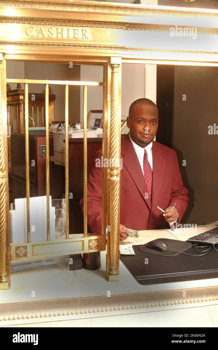 Money transaction handling hi-res stock photography and images - Alamy