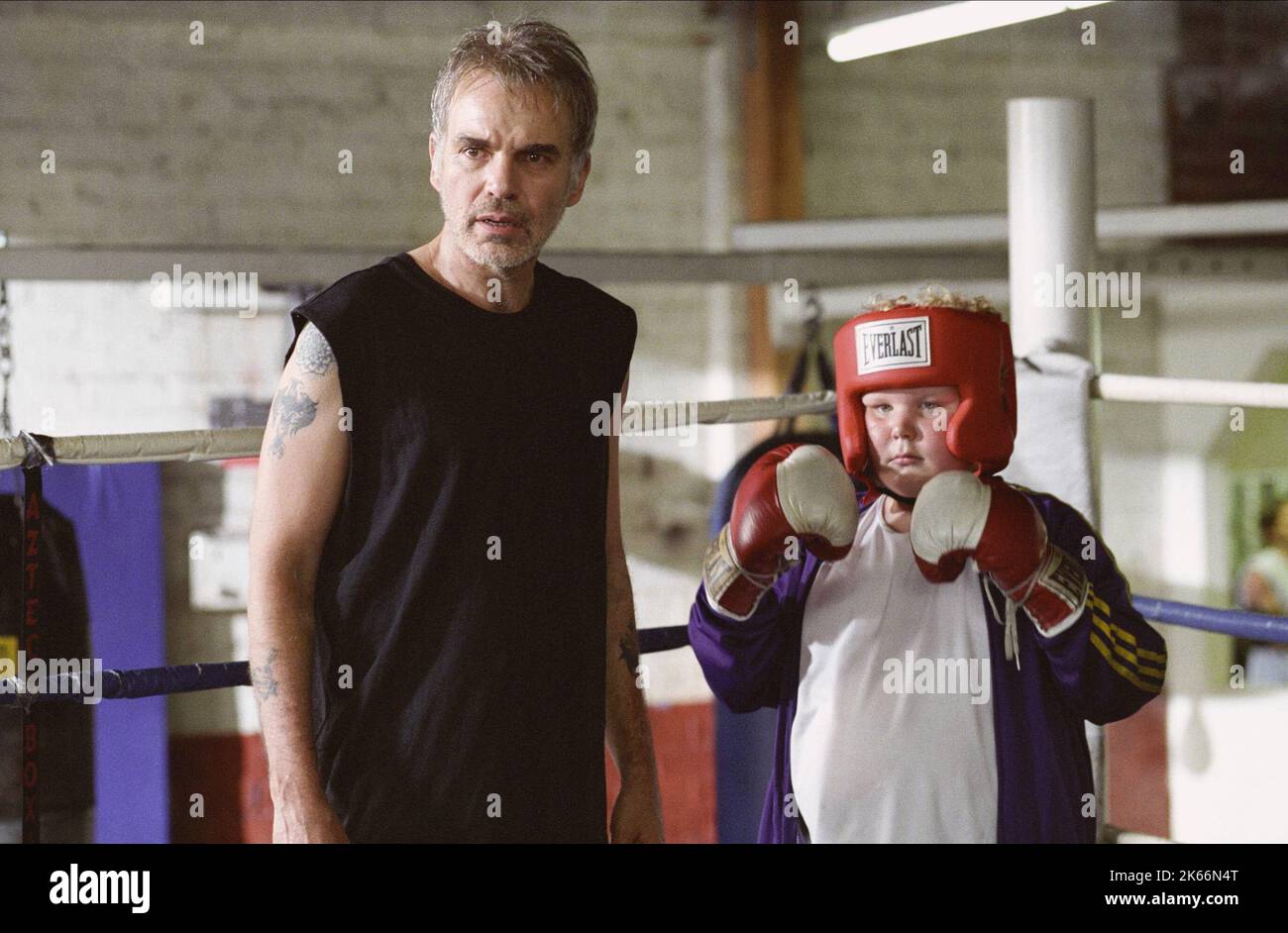 BILLY BOB THORNTON, BRETT KELLY, BAD SANTA, 2003 Stock Photo - Alamy