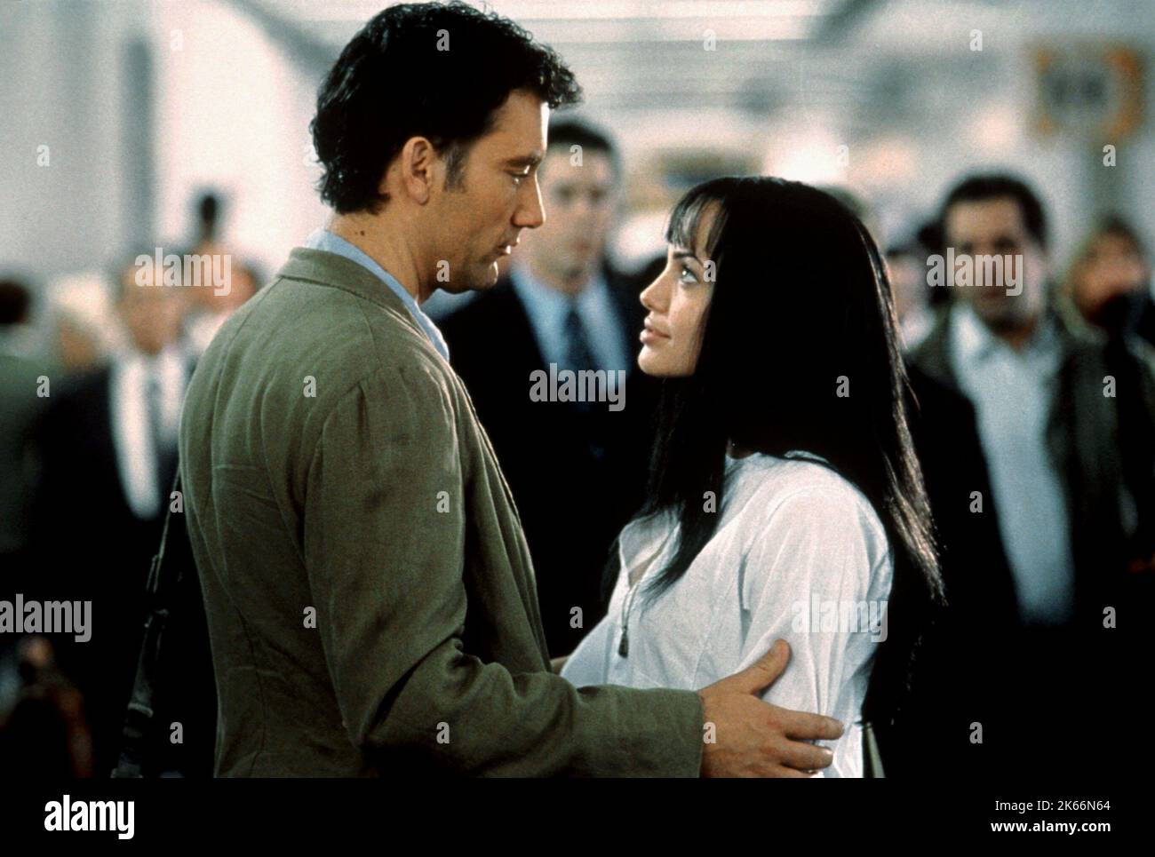 OWEN,JOLIE, BEYOND BORDERS, 2003 Stock Photo - Alamy