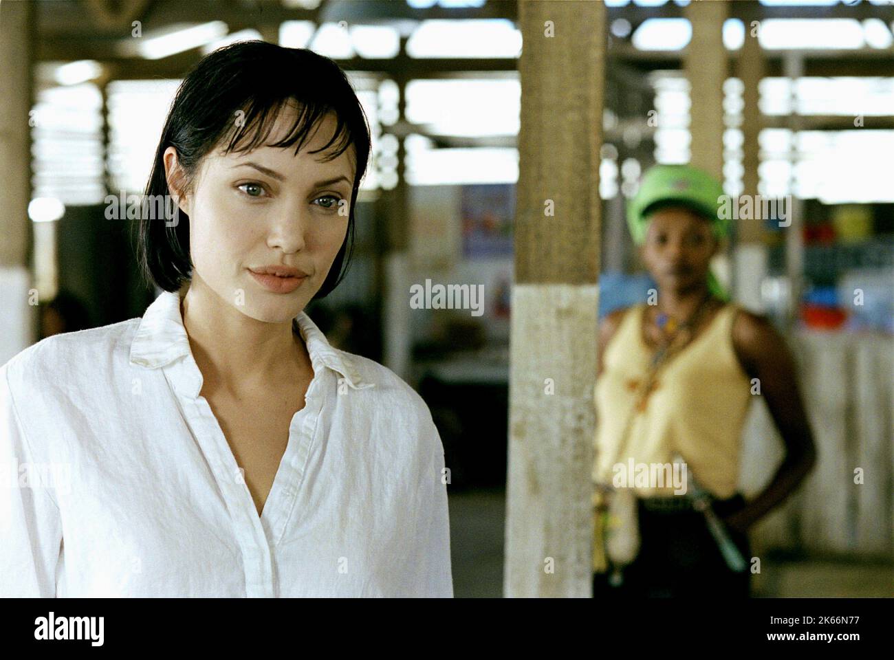 ANGELINA JOLIE, BEYOND BORDERS, 2003 Stock Photo - Alamy