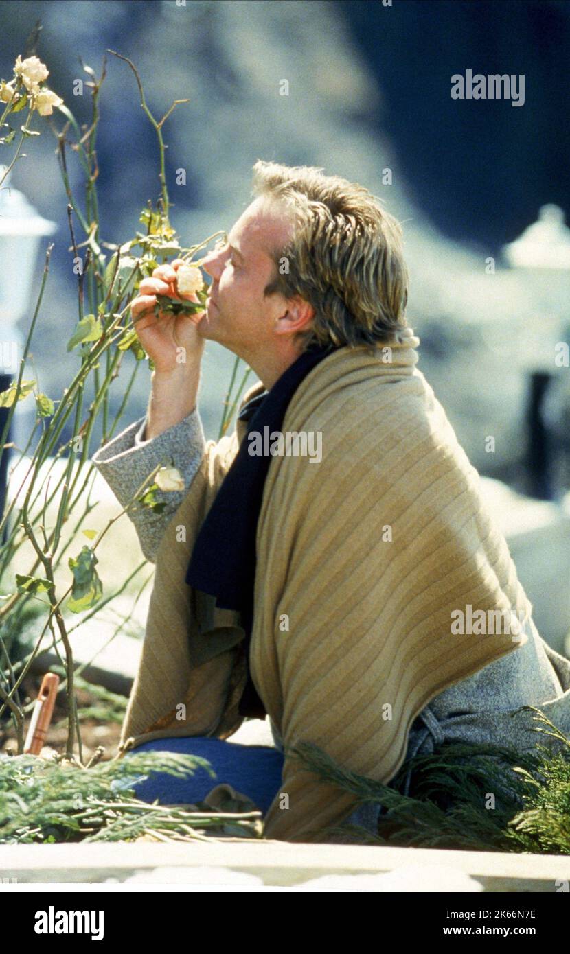 KIEFER SUTHERLAND, BEHIND THE RED DOOR, 2003 Stock Photo - Alamy