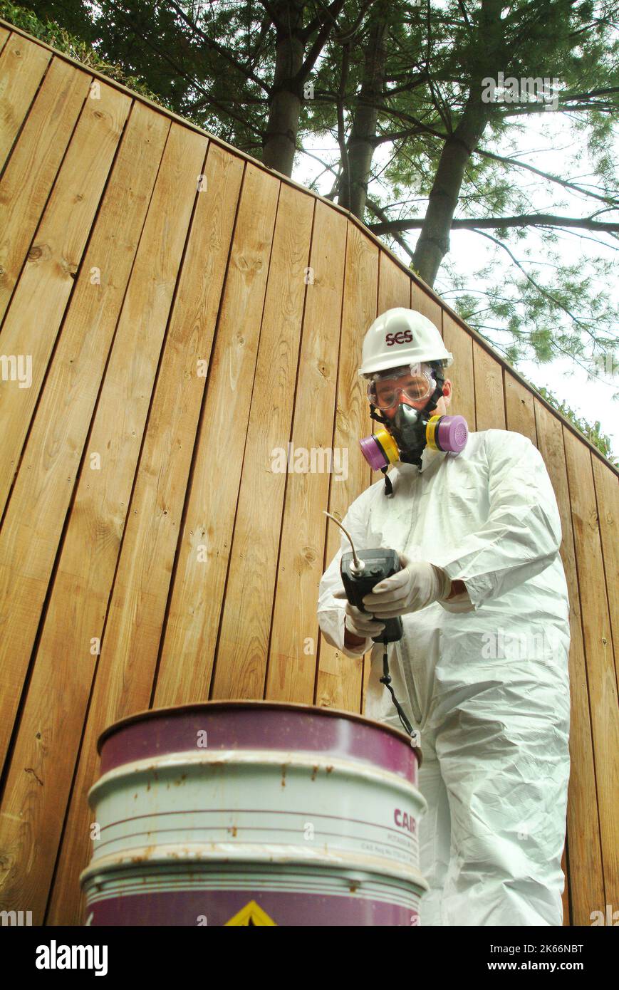 Hazardous Materials Removal Worker Stock Photo - Alamy