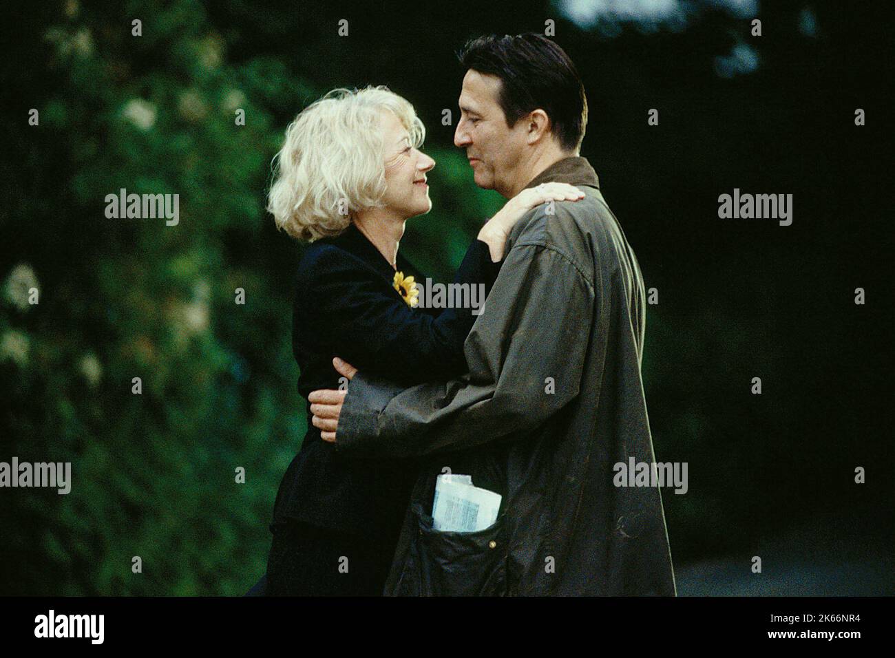 Helen mirren calendar girls hi-res stock photography and images - Alamy