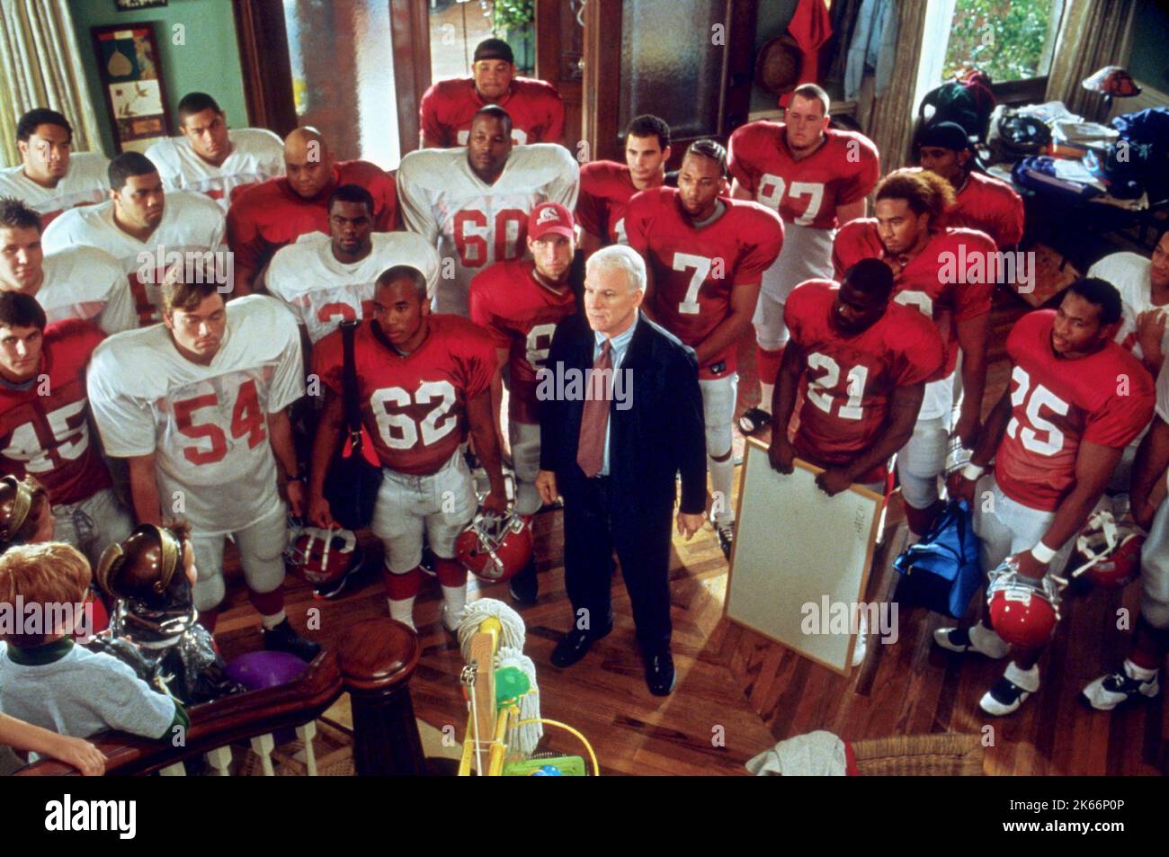 STEVE MARTIN, FOOTBALL TEAM, CHEAPER BY THE DOZEN, 2003 Stock Photo - Alamy