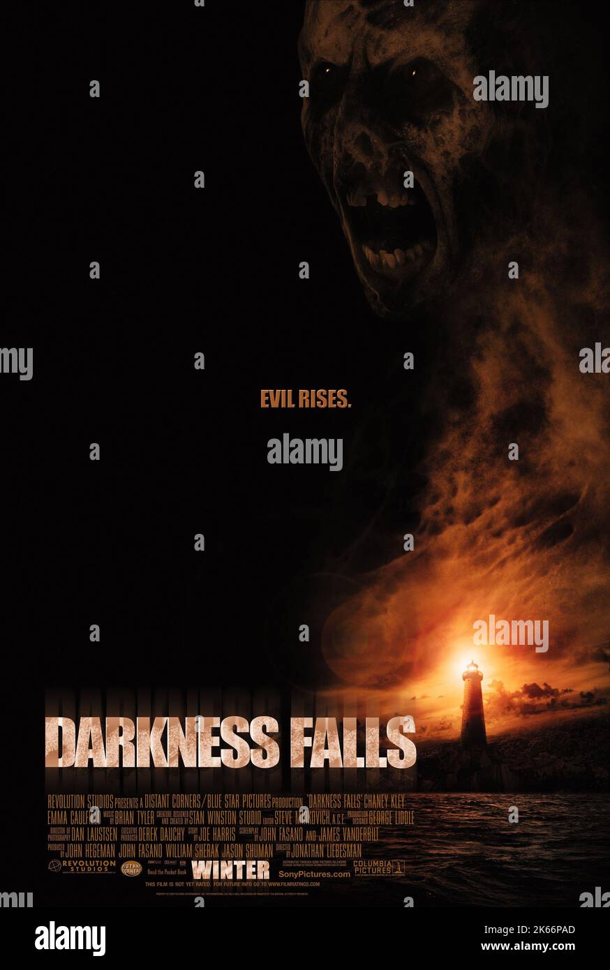FILM POSTER, DARKNESS FALLS, 2003 Stock Photo - Alamy