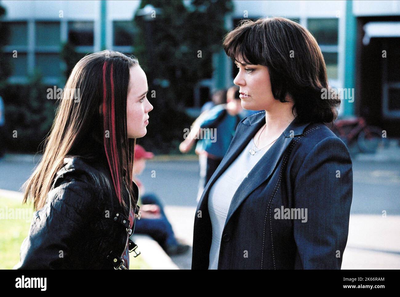 Going broke 2003 hi-res stock photography and images - Alamy