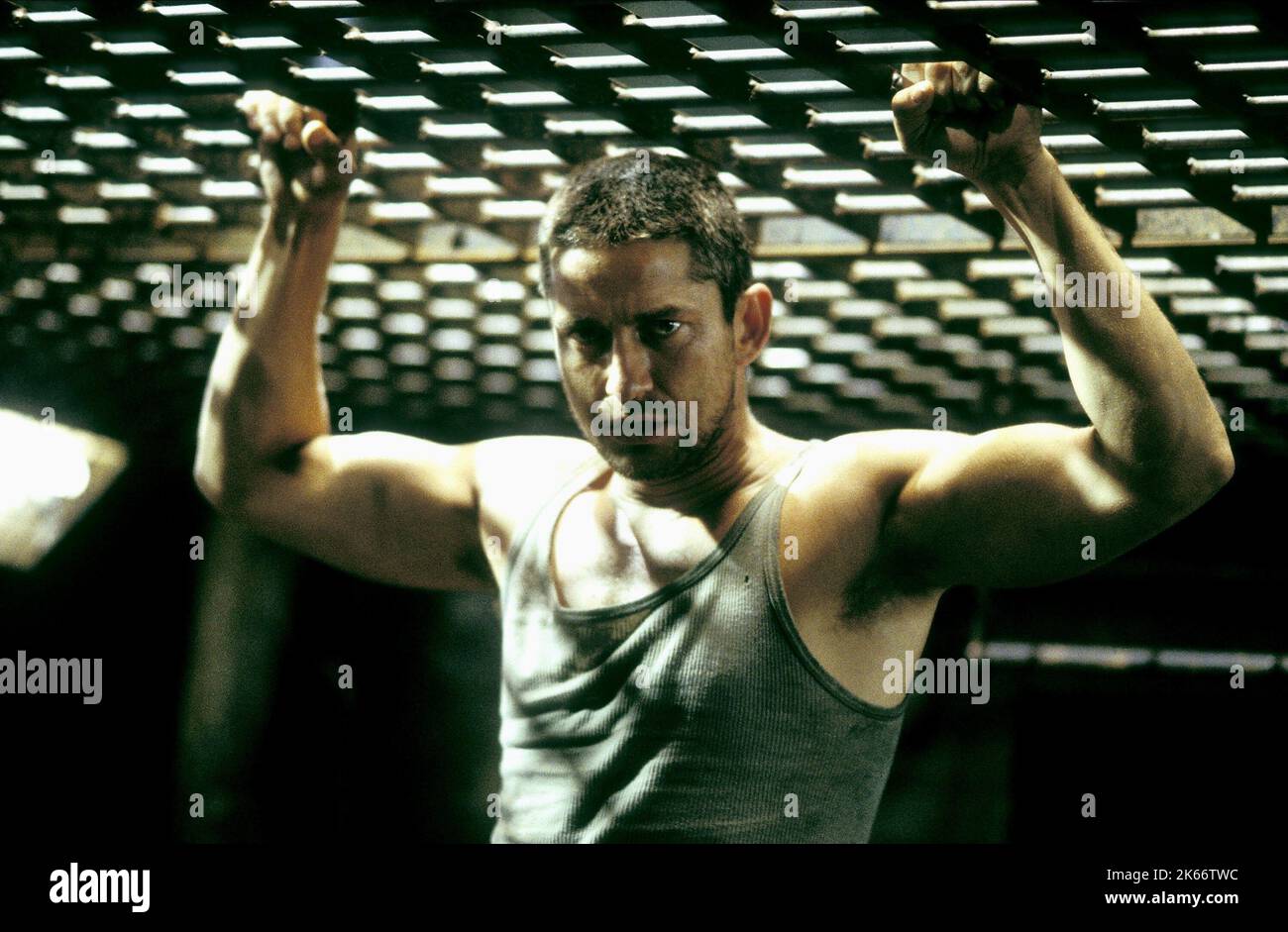 Gerard butler lara croft tomb raider hi-res stock photography and ...