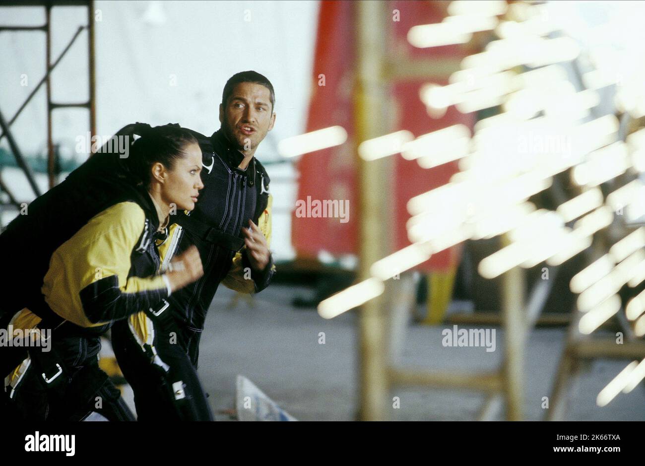 Gerard butler lara croft tomb raider hi-res stock photography and ...