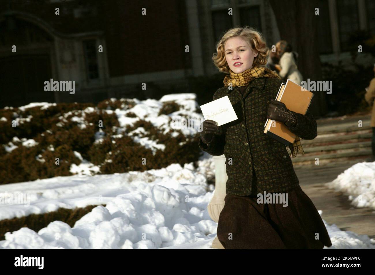 JULIA STILES, MONA LISA SMILE, 2003 Stock Photo - Alamy
