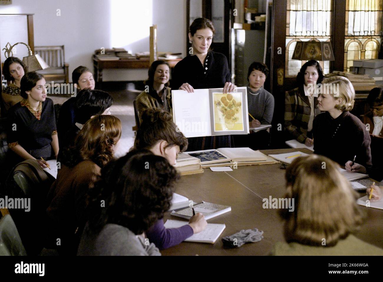 ROBERTS,STILES, MONA LISA SMILE, 2003 Stock Photo - Alamy