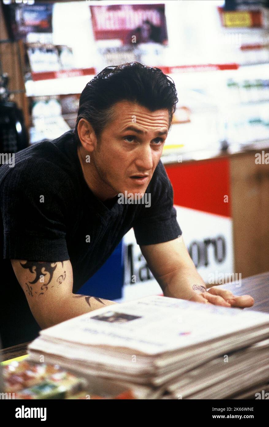 Sean penn mystic river hi-res stock photography and images - Alamy