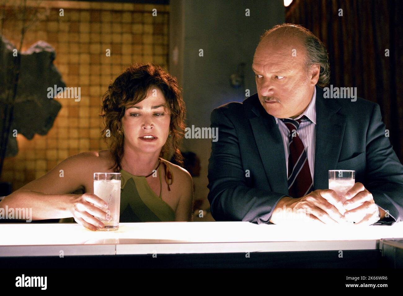 Kim delaney nypd blue hi-res stock photography and images - Alamy