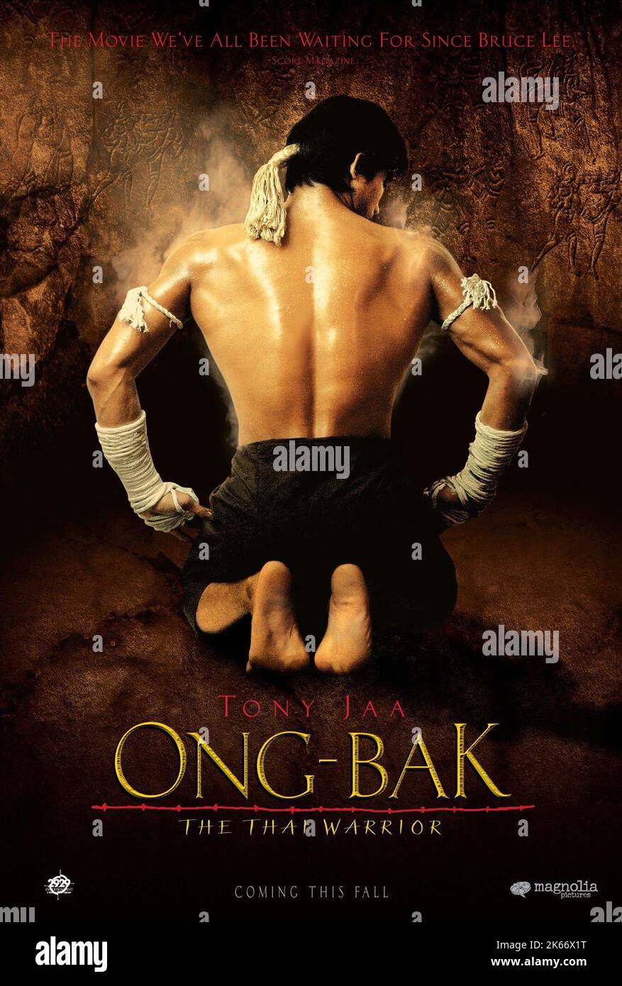 The thai warrior tony jaa 2003 hi-res stock photography and images - Alamy