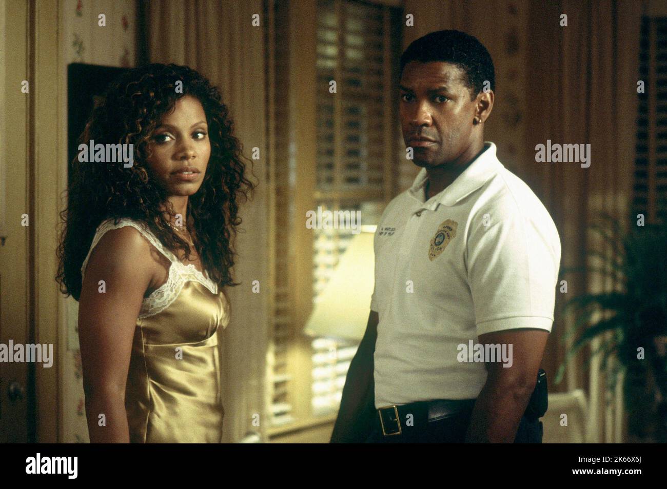 Denzel washington out time 2003 hi-res stock photography and images - Alamy